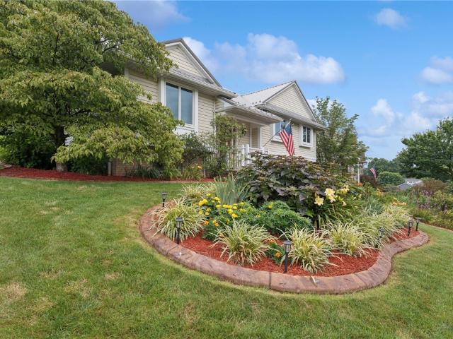 1074 Redoak Dr
