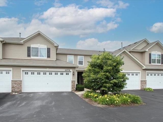 1074 Turin Dr, Hampshire, IL 60140