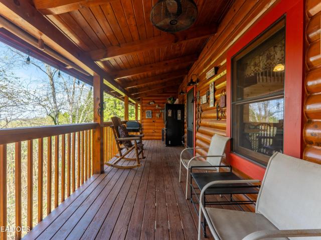 1074 Willard Way