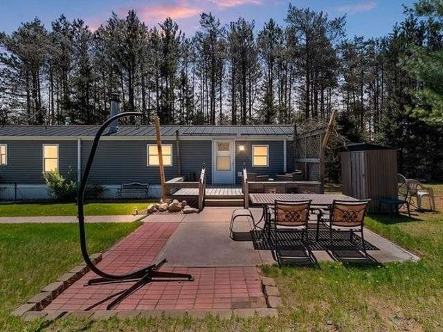 10750 2nd Ave, Waupaca, WI 54981