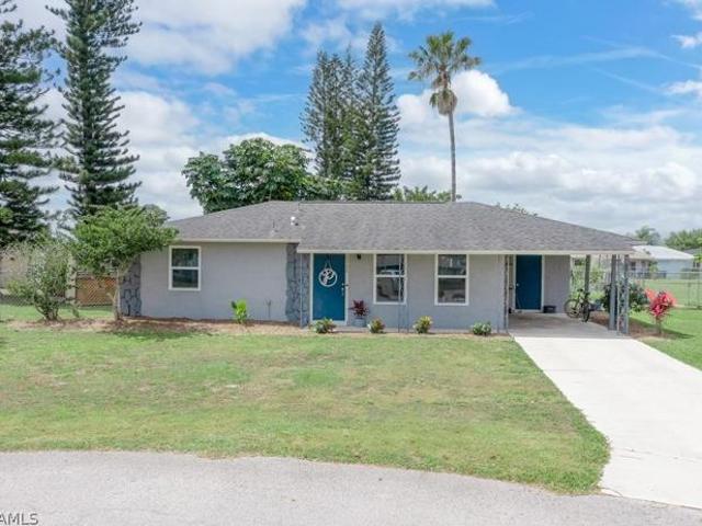 10750 Cocoatree Ct, Lehigh Acres, FL 33936