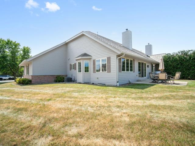 10752 N Oxford Ct
