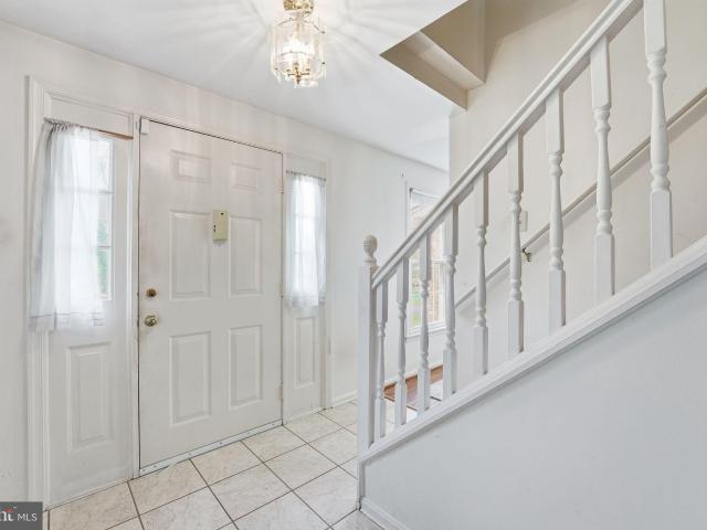 10757 Tullamore Ct, Manassas, VA 20111 | MLS #VAPW2116 | Compass