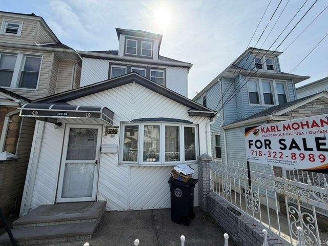 10754 th St, Richmond Hill, NY 11419