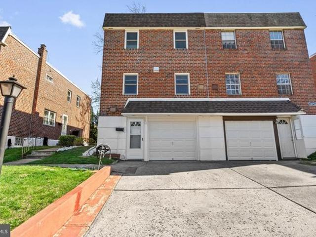 10755 Jeanes St, Philadelphia, PA 19116