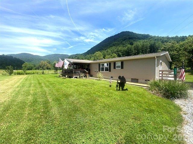 10755 NC 209 Hwy, Hot Springs, NC 28743