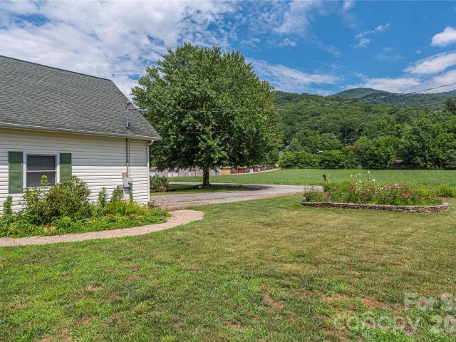 1075 Moody Farm Road