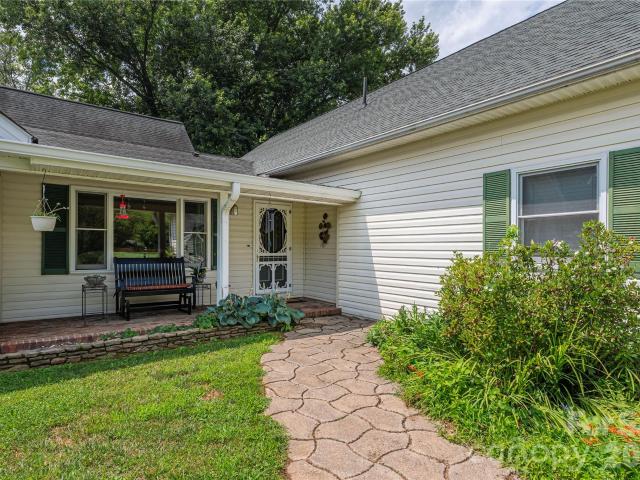 1075 Moody Farm Road