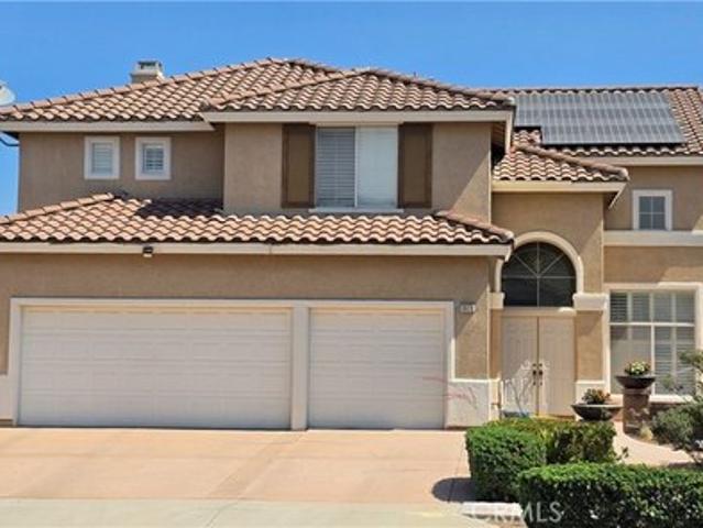 1075 Nighthawk Cir, Corona, CA 92881