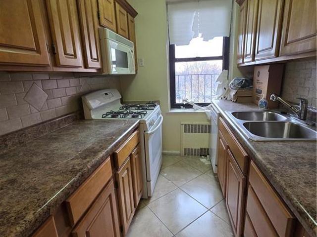1075 Ocean Parkway # 3A