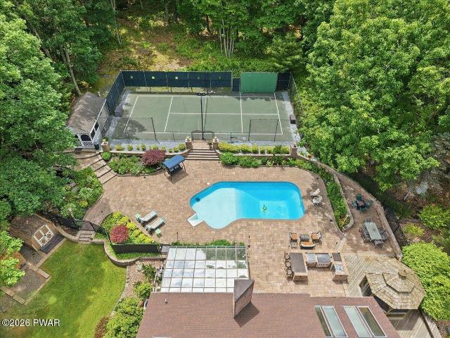 1075 Acacia Drive
