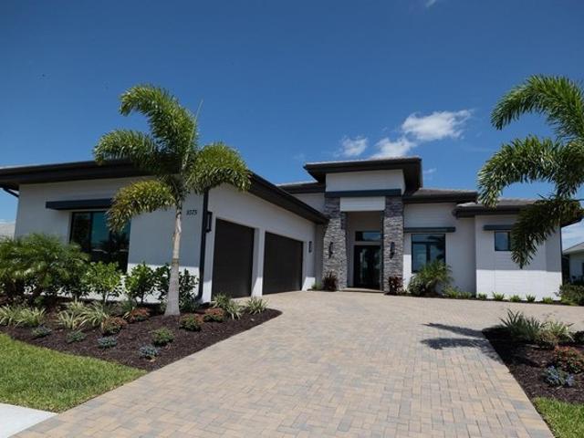 1075 Blue Shell Loop, Sarasota, FL 34240