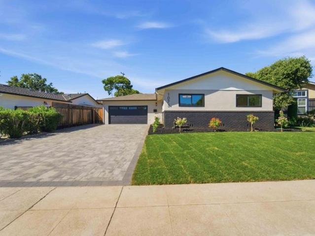 1075 Cloverbrook Dr, San Jose, CA 95120