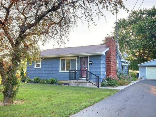 1075 Evergreen Ave, Huntington, IN 46750