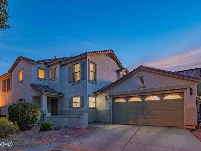1075 E Parkview Ct, Gilbert, AZ 85295