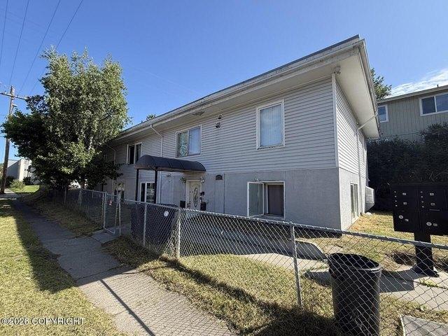 1075 Eagle St, Anchorage, AK 99501