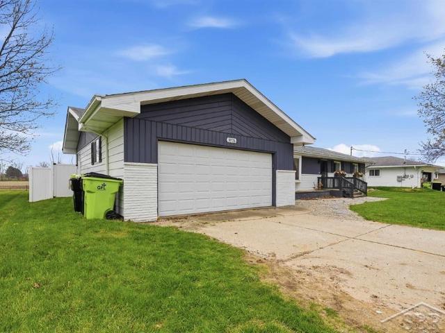 1075 Eddie Drive