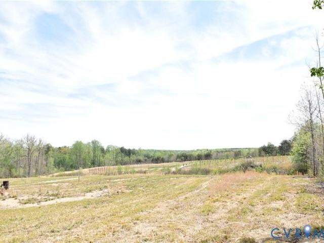1075 Freshwater Creek Rd, Mineral, VA 23117