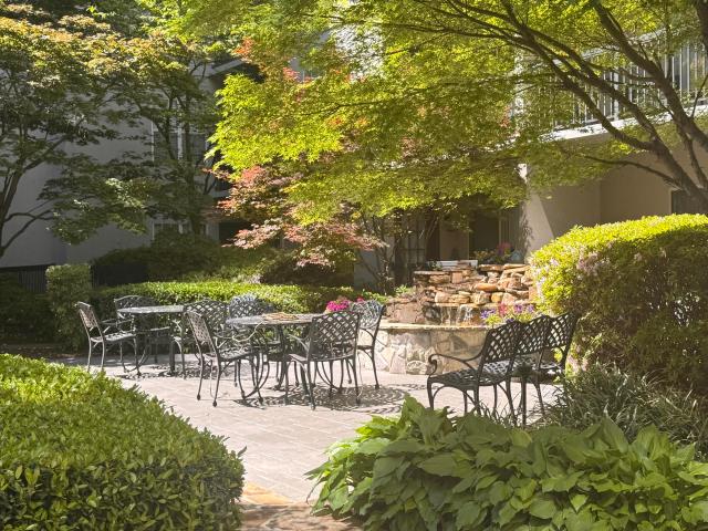 1075 Peachtree Walk NE, Unit 221, Atlanta, GA 30309 | MLS #10730 | Compass