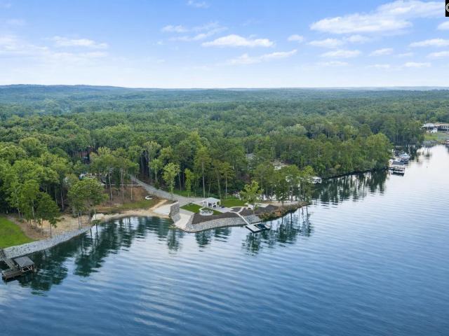 1075 Retreat Way