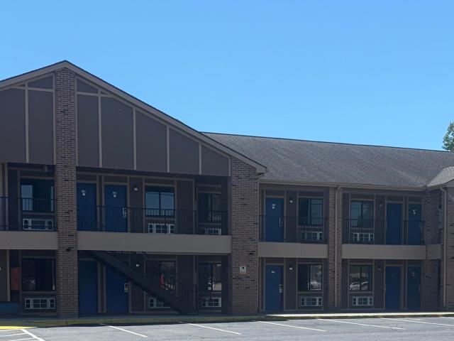 1075 Richmond Road