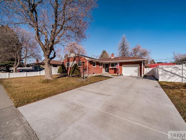 1075 Stanger Ave, Idaho Falls, ID 83404 | MLS #2184 | Compass