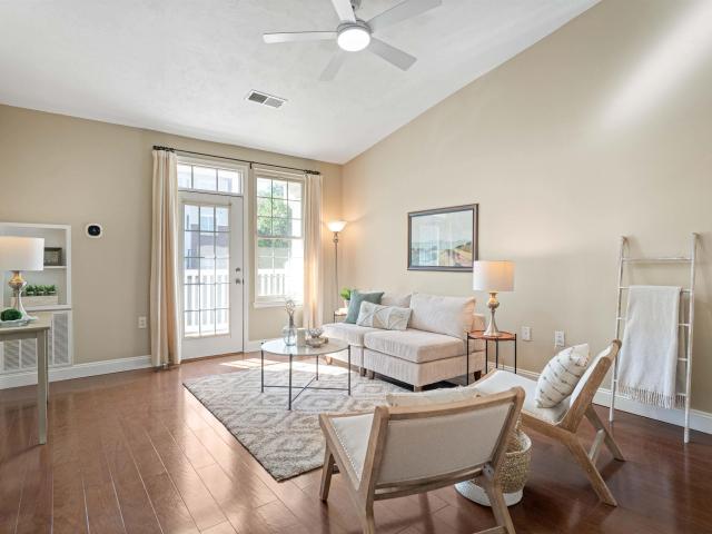 1075 weybridge ct 301