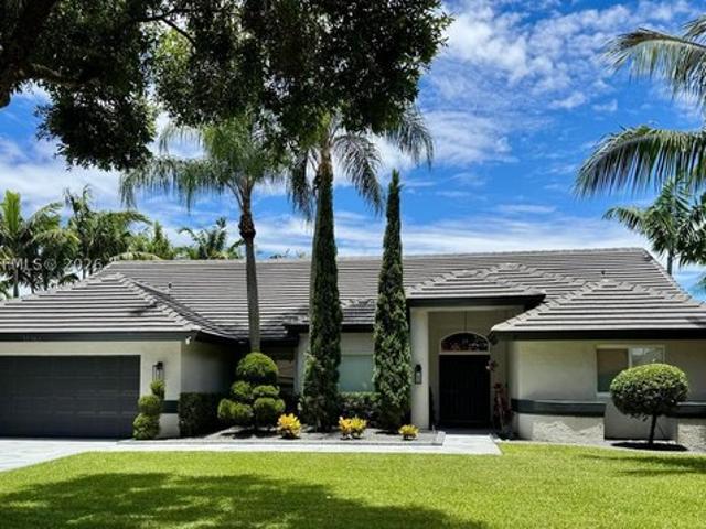 10761 NW 5th St, Plantation, FL 33324