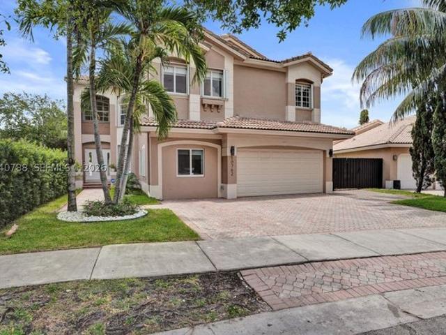10762 NW 71st St, Doral, FL 33178