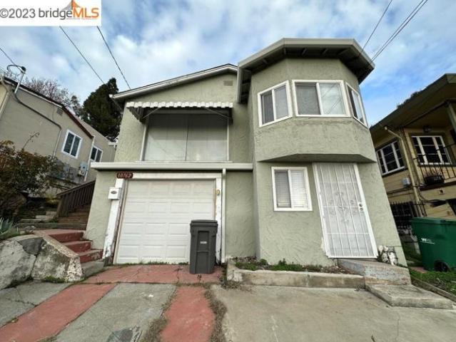 10762 Sheldon St, Oakland, CA 94605
