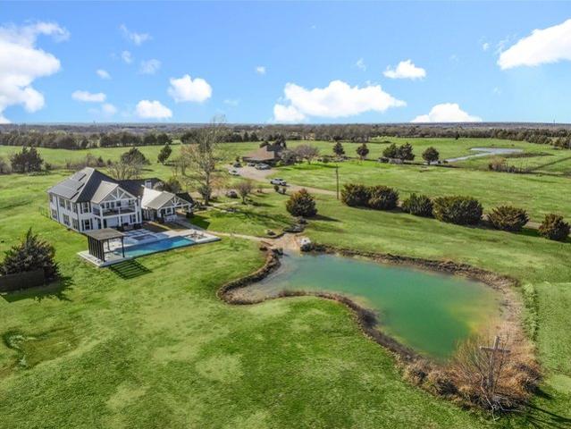10767 Neal Rd, Forney, TX 75126