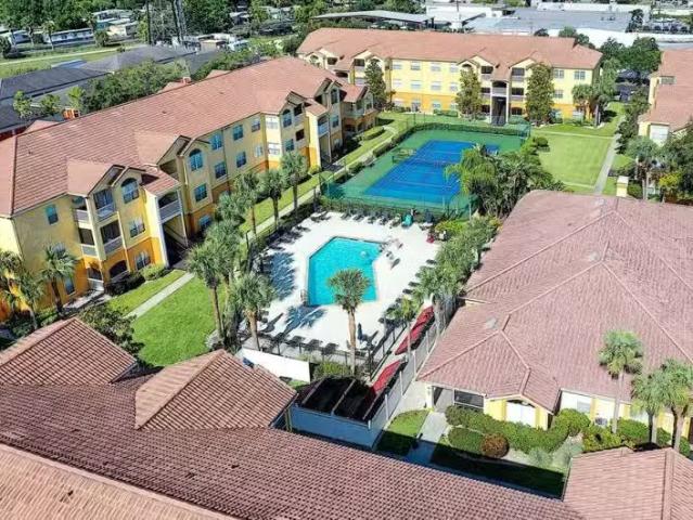 10764 70th Ave #3201, Seminole, FL 33772 MLS U8255082