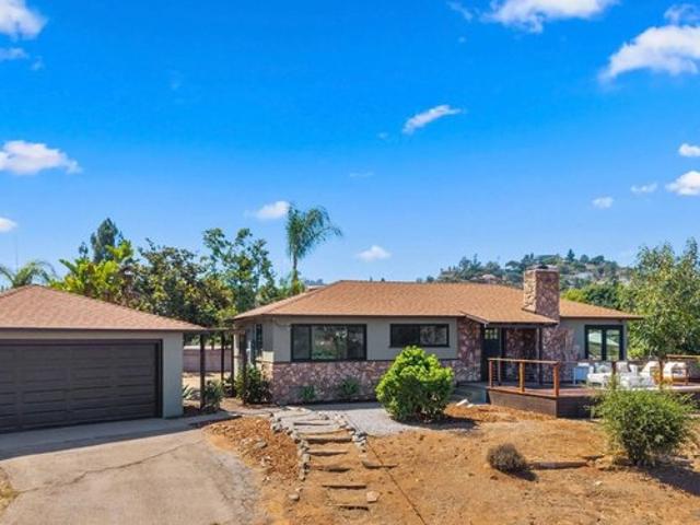 10765 Lupin Way, La Mesa, CA 91941