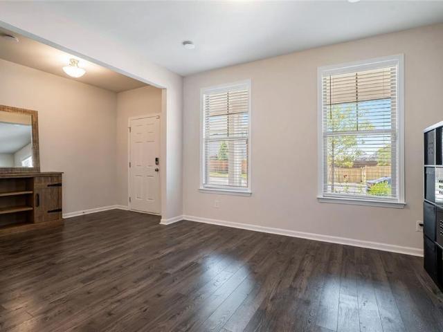 1076 Allspice Way