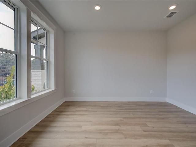 1076 Ascent Place