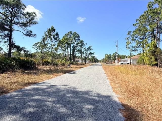 1076 Bells St E, Lehigh Acres, FL 33974 | MLS #2026008