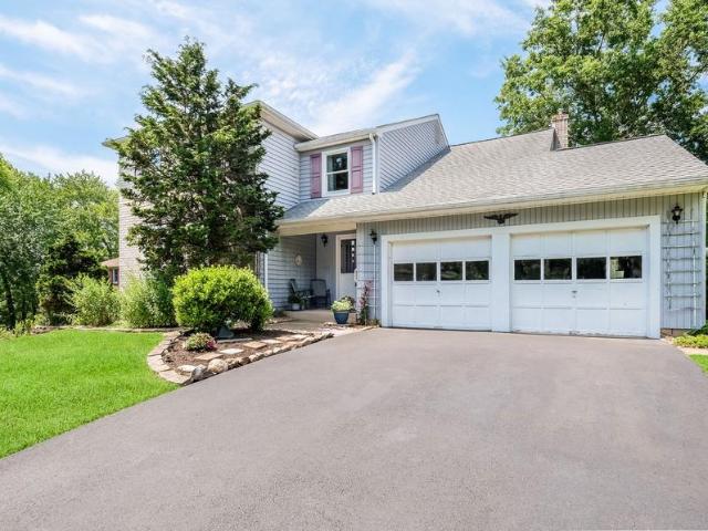 1076 Connemara Circle