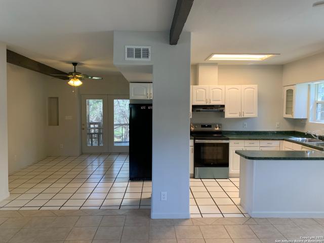 1076 Eastview Dr, Canyon Lake, TX 78133 | MLS #1869