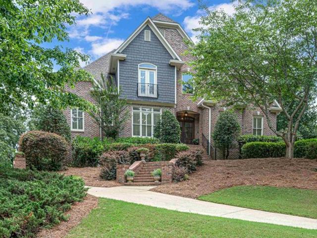 1076 Greystone Cove Dr, Hoover, AL 35242