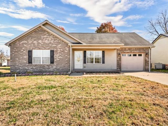 1076 Pyle Ln, Hopkinsville, KY 42240