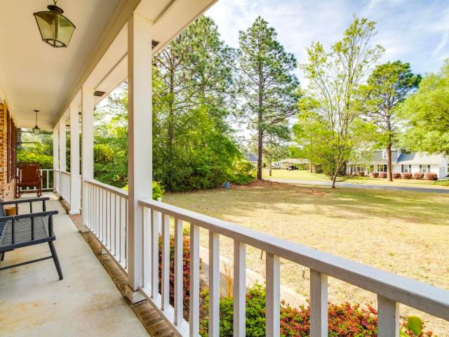 1076 Pepper Ridge Drive