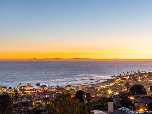 1076 Skyline Dr, Laguna Beach, CA 92651 | MLS #OC26004 | Compass