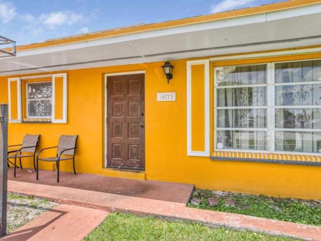 10773 142nd Ln SW, Miami, FL 33176