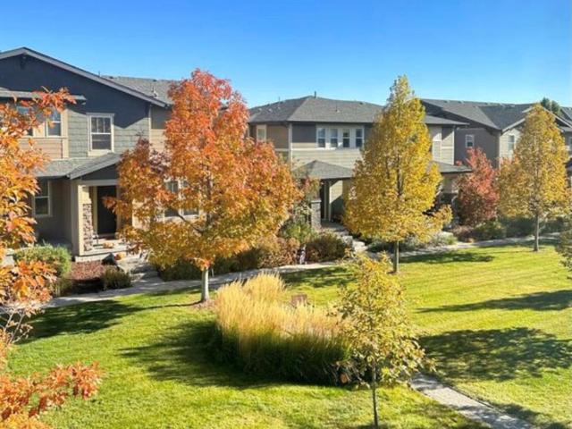 10771 E 28th Place