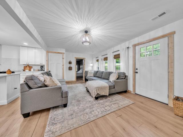 10774 Highway 11