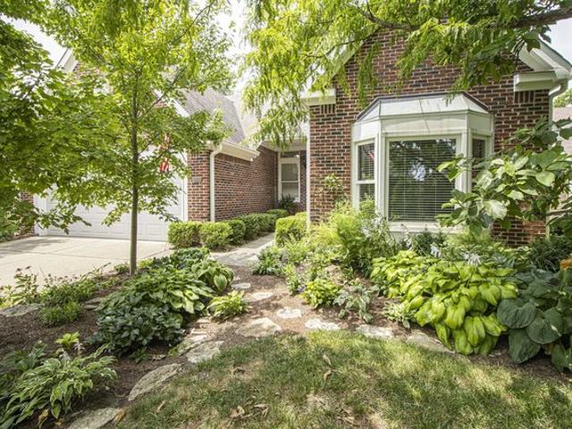 10776 Belair Dr, Carmel, IN 46280