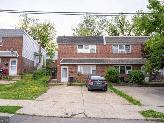 10776 Heather St, Philadelphia, PA 19116