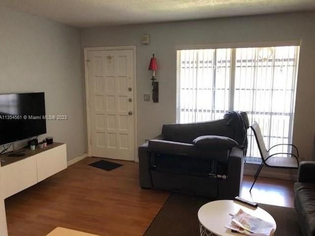 10776 Kendall Dr N #F 6, Miami, FL 33176