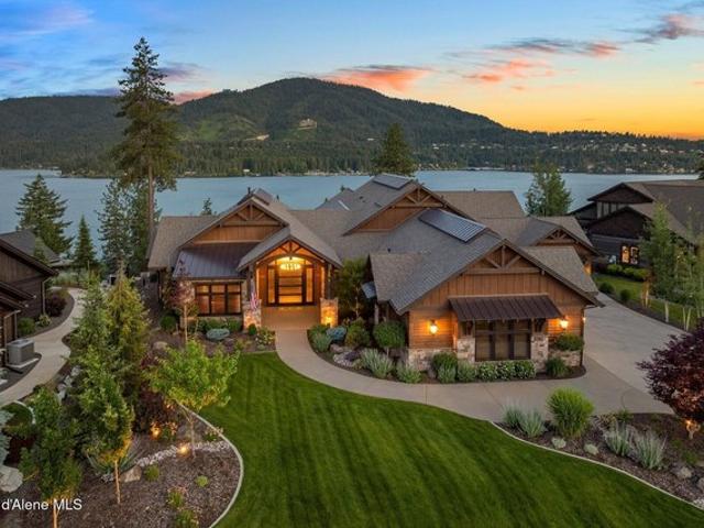 10776 N McCall Falls Dr, Hayden, ID 83835