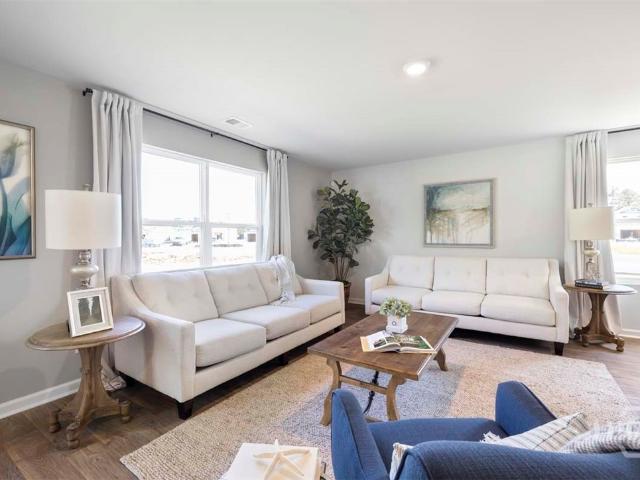 1077 Bergamot Road